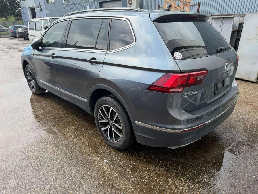 Pelēks Volkswagen Tiguan 2021 Kauņa, ar dzinēja tilpumu 1.98 L un nobraukumu 116 tūkst. km par 7800 €, foto 4 vietnē AUTOMOTO.COM.LV