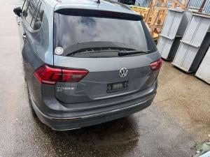 Pelēks Volkswagen Tiguan 2021 Kauņa, ar dzinēja tilpumu 1.98 L un nobraukumu 116 tūkst. km par 7800 €, foto 5 vietnē AUTOMOTO.COM.LV