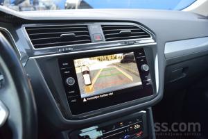 Grey Volkswagen Tiguan 2021 in Riga, with an engine capacity of 1.50 L and mileage of 54 thousand km for 22000 €, photo 10 on AUTOMOTO.COM.LV