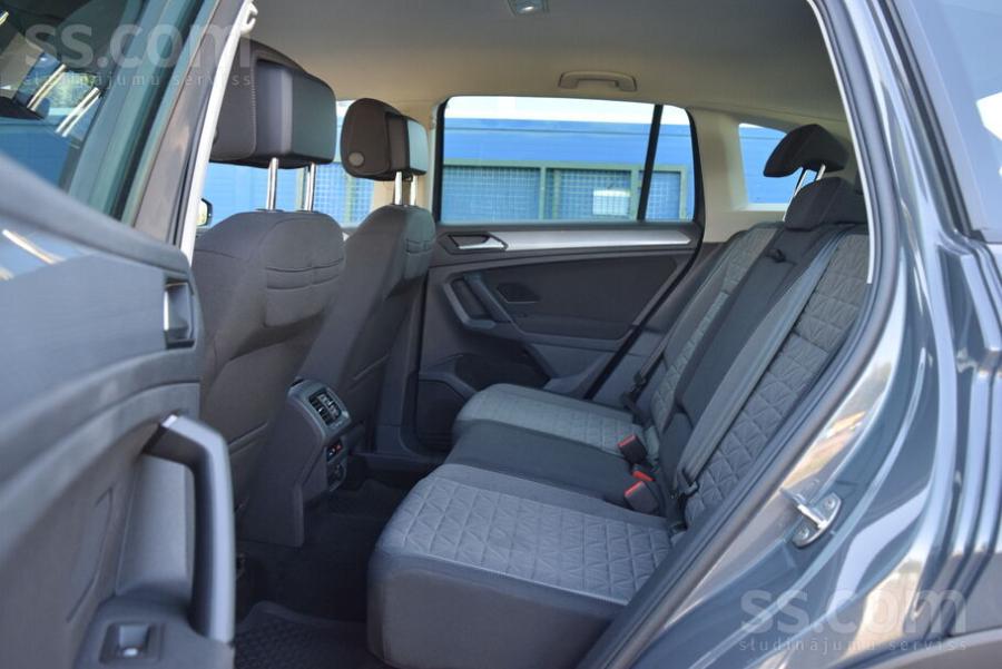 Grey Volkswagen Tiguan 2021 in Riga, with an engine capacity of 1.50 L and mileage of 54 thousand km for 22000 €, photo 15 on AUTOMOTO.COM.LV