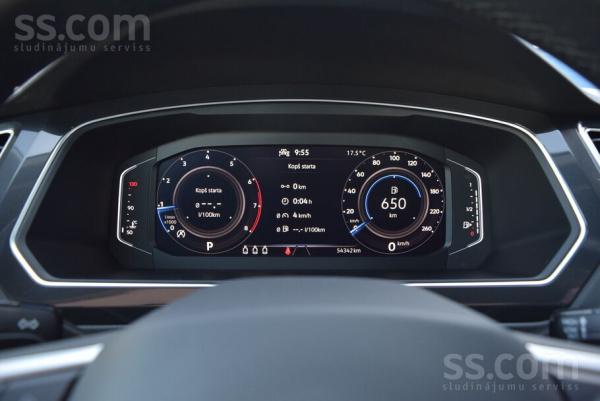 Grey Volkswagen Tiguan 2021 in Riga, with an engine capacity of 1.50 L and mileage of 54 thousand km for 22000 €, photo 11 on AUTOMOTO.COM.LV