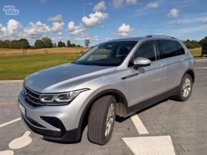 Grey Volkswagen Tiguan 2021 in Klaipeda, with an engine capacity of 2.00 L and mileage of 236 thousand km for 20900 €, photo 11 on AUTOMOTO.COM.LV