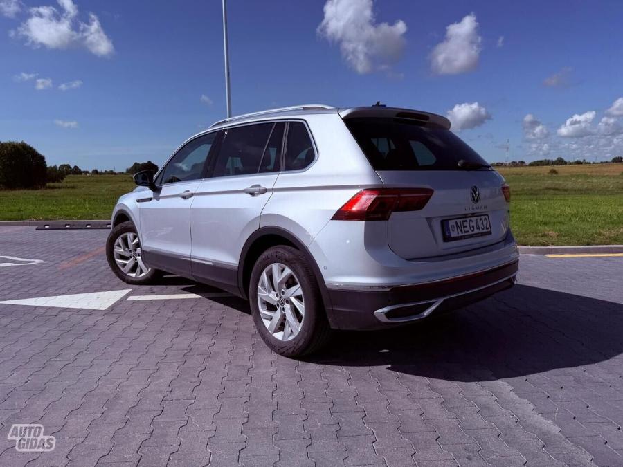 Grey Volkswagen Tiguan 2021 in Klaipeda, with an engine capacity of 2.00 L and mileage of 236 thousand km for 20900 €, photo 12 on AUTOMOTO.COM.LV