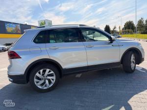 Grey Volkswagen Tiguan 2021 in Klaipeda, with an engine capacity of 2.00 L and mileage of 236 thousand km for 20900 €, photo 16 on AUTOMOTO.COM.LV