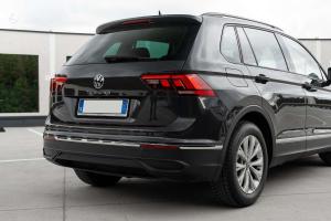 Grey Volkswagen Tiguan 2021 in Vilnius, with an engine capacity of 1.97 L and mileage of 147 thousand km for 18200 €, photo 10 on AUTOMOTO.COM.LV