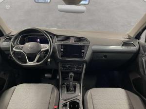 Grey Volkswagen Tiguan 2021 in Vilnius, with an engine capacity of 1.40 L and mileage of 146 thousand km for 18513 €, photo 9 on AUTOMOTO.COM.LV