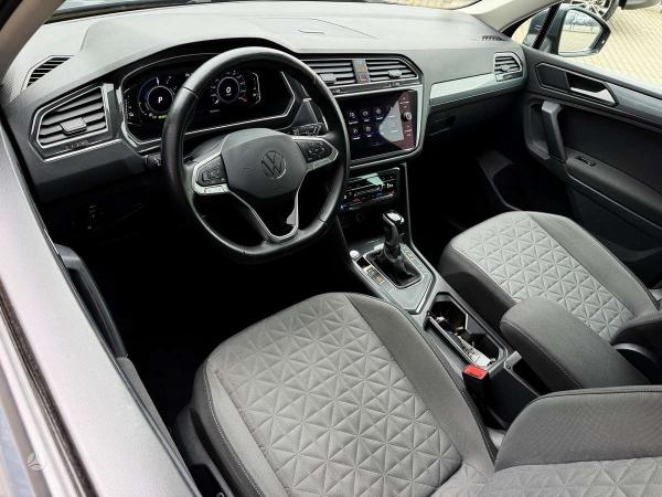 Pelēks Volkswagen Tiguan 2021 Kauņa, ar dzinēja tilpumu 1.40 L un nobraukumu 185 tūkst. km par 19900 €, foto 7 vietnē AUTOMOTO.COM.LV