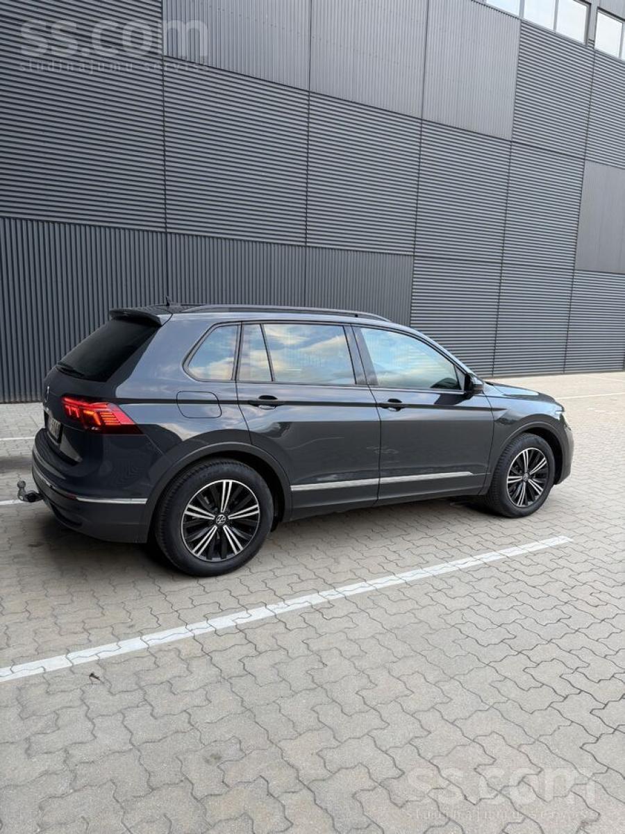 Pelēks Volkswagen Tiguan 2021 Rīga, ar dzinēja tilpumu 1.50 L un nobraukumu 133 tūkst. km par 22500 €, foto 7 vietnē AUTOMOTO.COM.LV