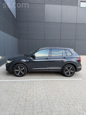 Pelēks Volkswagen Tiguan 2021 Rīga, ar dzinēja tilpumu 1.50 L un nobraukumu 133 tūkst. km par 22500 €, foto 8 vietnē AUTOMOTO.COM.LV