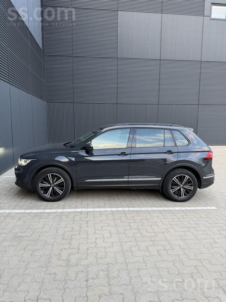Pelēks Volkswagen Tiguan 2021 Rīga, ar dzinēja tilpumu 1.50 L un nobraukumu 133 tūkst. km par 22500 €, foto 8 vietnē AUTOMOTO.COM.LV