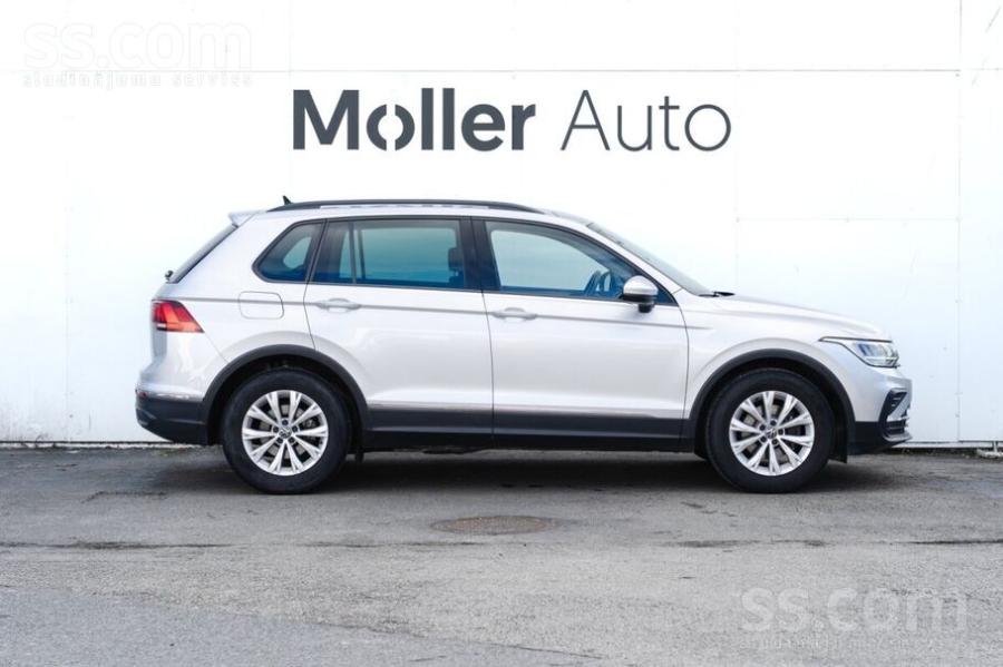 Grey Volkswagen Tiguan 2021 in Riga, with an engine capacity of 1.50 L and mileage of 84 thousand km for 19350 €, photo 6 on AUTOMOTO.COM.LV
