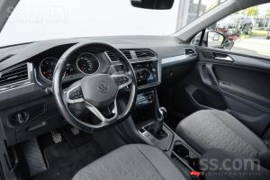 Grey Volkswagen Tiguan 2021 in Riga, with an engine capacity of 1.50 L and mileage of 84 thousand km for 19350 €, photo 24 on AUTOMOTO.COM.LV