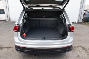 Grey Volkswagen Tiguan 2021 in Riga, with an engine capacity of 1.50 L and mileage of 84 thousand km for 19350 €, photo 25 on AUTOMOTO.COM.LV