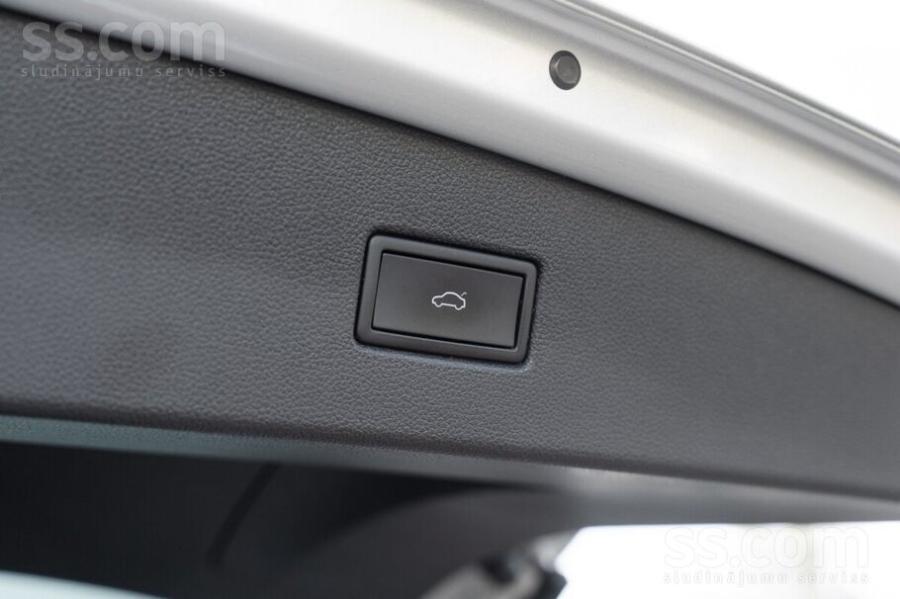 Grey Volkswagen Tiguan 2021 in Riga, with an engine capacity of 1.50 L and mileage of 84 thousand km for 19350 €, photo 26 on AUTOMOTO.COM.LV