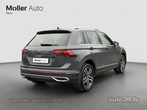 Volkswagen Tiguan 2021 in Parnu on AUTOMOTO.COM.LV Grey Volkswagen Tiguan 2021 in Parnu, with an engine capacity of 2.00 L and mileage of 107 thousand km for 26900 €, photo 3 on AUTOMOTO.COM.LV