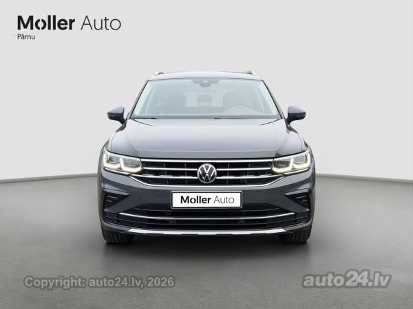 Volkswagen Tiguan 2021 in Parnu on AUTOMOTO.COM.LV Grey Volkswagen Tiguan 2021 in Parnu, with an engine capacity of 2.00 L and mileage of 107 thousand km for 26900 €, photo 4 on AUTOMOTO.COM.LV