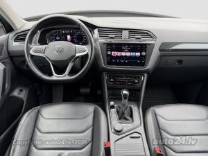 Grey Volkswagen Tiguan 2021 in Parnu, with an engine capacity of 2.00 L and mileage of 107 thousand km for 26900 €, photo 8 on AUTOMOTO.COM.LV