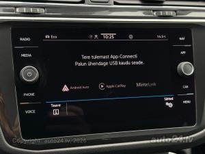Grey Volkswagen Tiguan 2021 in Parnu, with an engine capacity of 2.00 L and mileage of 107 thousand km for 26900 €, photo 15 on AUTOMOTO.COM.LV