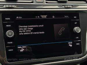 Grey Volkswagen Tiguan 2021 in Parnu, with an engine capacity of 2.00 L and mileage of 107 thousand km for 26900 €, photo 16 on AUTOMOTO.COM.LV