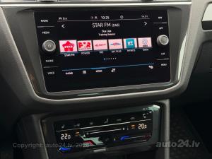 Grey Volkswagen Tiguan 2021 in Parnu, with an engine capacity of 2.00 L and mileage of 107 thousand km for 26900 €, photo 19 on AUTOMOTO.COM.LV