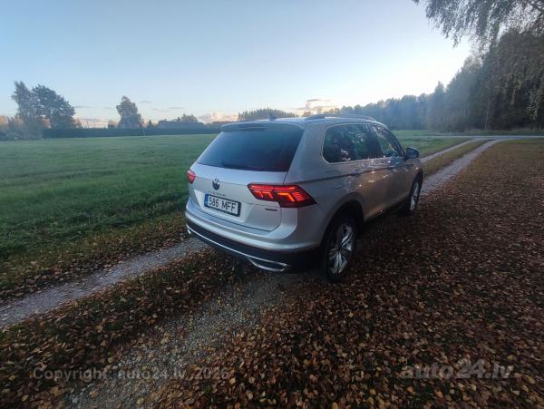 Pelēks Volkswagen Tiguan 2021 Repina, ar dzinēja tilpumu 2.00 L un nobraukumu 87 tūkst. km par 26700 €, foto 5 vietnē AUTOMOTO.COM.LV