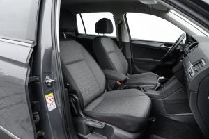 Pelēks Volkswagen Tiguan 2021 Rīga, ar dzinēja tilpumu 1.50 L un nobraukumu 166 tūkst. km par 18350 €, foto 7 vietnē AUTOMOTO.COM.LV