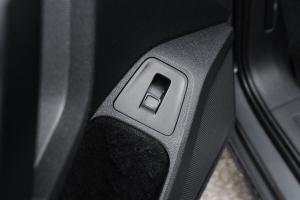 Pelēks Volkswagen Tiguan 2021 Rīga, ar dzinēja tilpumu 1.50 L un nobraukumu 166 tūkst. km par 18350 €, foto 11 vietnē AUTOMOTO.COM.LV
