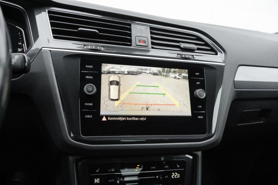 Pelēks Volkswagen Tiguan 2021 Rīga, ar dzinēja tilpumu 1.50 L un nobraukumu 166 tūkst. km par 18350 €, foto 16 vietnē AUTOMOTO.COM.LV