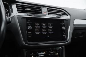 Pelēks Volkswagen Tiguan 2021 Rīga, ar dzinēja tilpumu 1.50 L un nobraukumu 166 tūkst. km par 18350 €, foto 19 vietnē AUTOMOTO.COM.LV