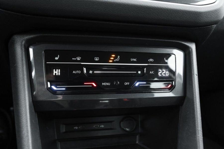 Pelēks Volkswagen Tiguan 2021 Rīga, ar dzinēja tilpumu 1.50 L un nobraukumu 166 tūkst. km par 18350 €, foto 26 vietnē AUTOMOTO.COM.LV
