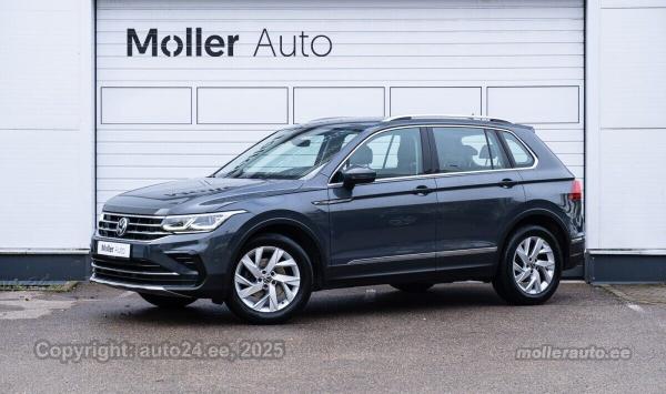 Grey Volkswagen Tiguan 2022 in Riga, with an engine capacity of 1.50 L and mileage of 121 thousand km for 28694 €, photo 1 on AUTOMOTO.COM.LV