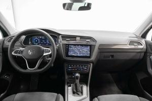 Grey Volkswagen Tiguan 2022 in Vilnius, with an engine capacity of 1.40 L and mileage of 149 thousand km for 22950 €, photo 9 on AUTOMOTO.COM.LV