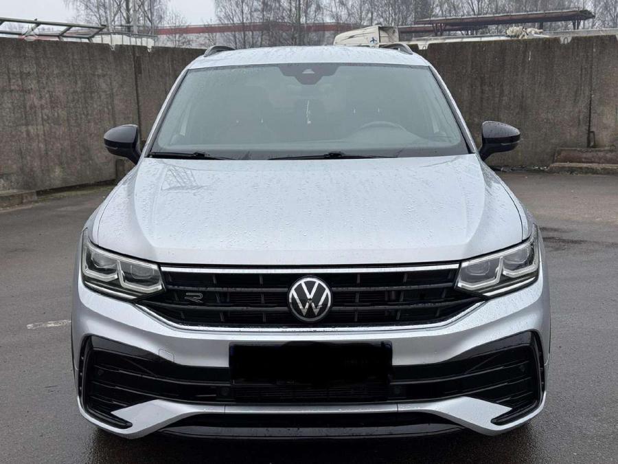 Pelēks Volkswagen Tiguan 2022 Prienai, ar dzinēja tilpumu 1.97 L un nobraukumu 246 tūkst. km par 24700 €, foto 2 vietnē AUTOMOTO.COM.LV