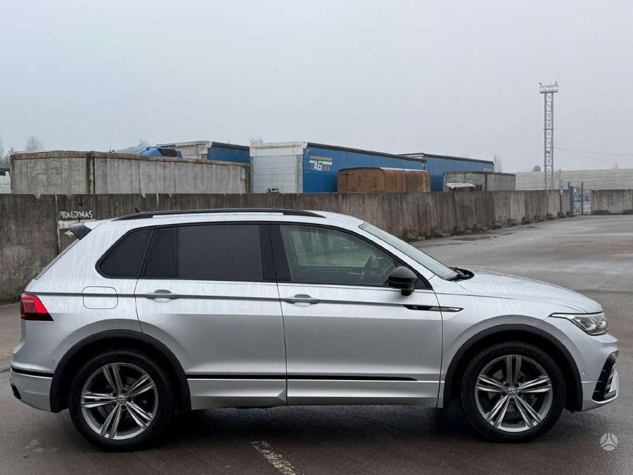 Pelēks Volkswagen Tiguan 2022 Prienai, ar dzinēja tilpumu 1.97 L un nobraukumu 246 tūkst. km par 24700 €, foto 4 vietnē AUTOMOTO.COM.LV