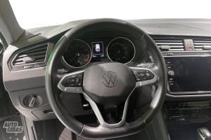 Grey Volkswagen Tiguan 2022 in Kaunas, with an engine capacity of 0.00 L and mileage of 62 thousand km for 29093 €, photo 7 on AUTOMOTO.COM.LV