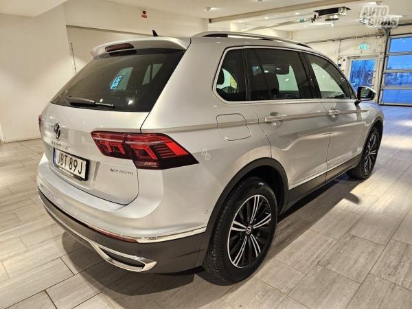 Pelēks Volkswagen Tiguan 2022 Kauņa, ar dzinēja tilpumu 0.00 L un nobraukumu 50 tūkst. km par 34856 €, foto 8 vietnē AUTOMOTO.COM.LV