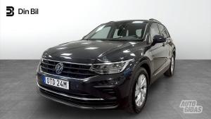 Grey Volkswagen Tiguan 2022 in Kaunas, with an engine capacity of 0.00 L and mileage of 51 thousand km for 29919 €, photo  on AUTOMOTO.COM.LV