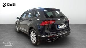 Grey Volkswagen Tiguan 2022 in Kaunas, with an engine capacity of 0.00 L and mileage of 51 thousand km for 29919 €, photo 3 on AUTOMOTO.COM.LV