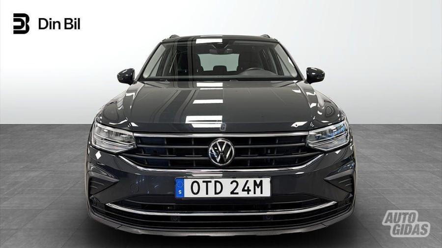 Grey Volkswagen Tiguan 2022 in Kaunas, with an engine capacity of 0.00 L and mileage of 51 thousand km for 29919 €, photo 4 on AUTOMOTO.COM.LV