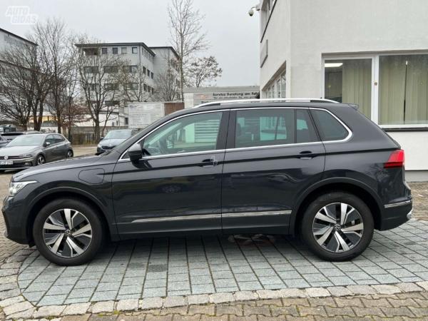 Pelēks Volkswagen Tiguan 2022 Kauņa, ar dzinēja tilpumu 1.40 L un nobraukumu 87 tūkst. km par 27365 €, foto 3 vietnē AUTOMOTO.COM.LV