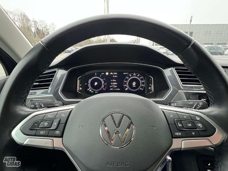 Grey Volkswagen Tiguan 2022 in Kaunas, with an engine capacity of 1.40 L and mileage of 87 thousand km for 27365 €, photo 11 on AUTOMOTO.COM.LV