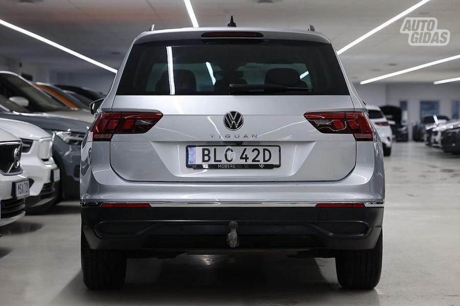 Pelēks Volkswagen Tiguan 2022 Kauņa, ar dzinēja tilpumu 0.00 L un nobraukumu 81 tūkst. km par 28329 €, foto 9 vietnē AUTOMOTO.COM.LV