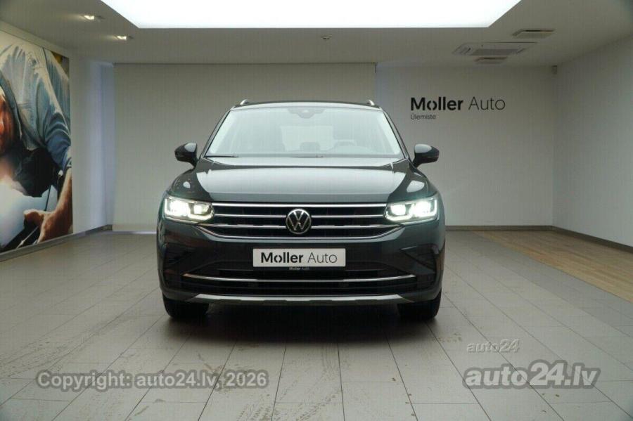 Pelēks Volkswagen Tiguan 2022 Tallina, ar dzinēja tilpumu 1.50 L un nobraukumu 160 tūkst. km par 31150 €, foto 2 vietnē AUTOMOTO.COM.LV