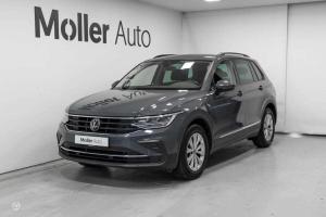 Grey Volkswagen Tiguan 2022 in Vilnius, with an engine capacity of 1.50 L and mileage of 136 thousand km for 18600 €, photo  on AUTOMOTO.COM.LV