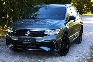 Grey Volkswagen Tiguan 2022 in Kretinga, with an engine capacity of 1.98 L and mileage of 286 thousand km for 20999 €, photo 2 on AUTOMOTO.COM.LV