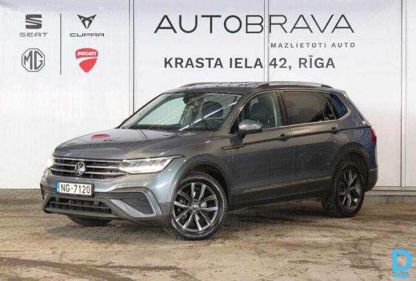 Pelēks Volkswagen Tiguan 2022 Rīga, ar dzinēja tilpumu 2.00 L un nobraukumu 158 tūkst. km par 24400 €, foto 1 vietnē AUTOMOTO.COM.LV