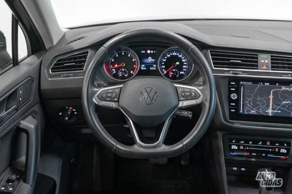 Pelēks Volkswagen Tiguan 2022 Viļņa, ar dzinēja tilpumu 1.50 L un nobraukumu 68 tūkst. km par 22700 €, foto 9 vietnē AUTOMOTO.COM.LV