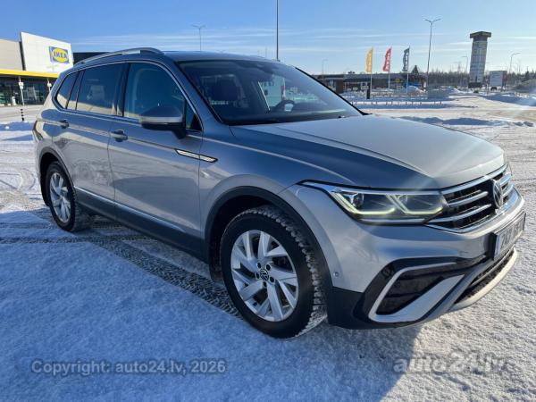 Grey Volkswagen Tiguan 2022 in Tallinn, with an engine capacity of 2.00 L and mileage of 234 thousand km for 22600 €, photo 2 on AUTOMOTO.COM.LV