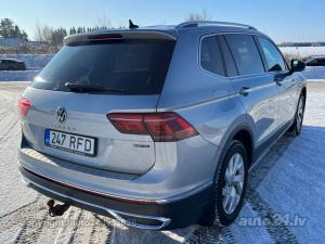 Grey Volkswagen Tiguan 2022 in Tallinn, with an engine capacity of 2.00 L and mileage of 234 thousand km for 22600 €, photo 4 on AUTOMOTO.COM.LV
