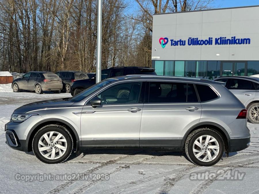 Grey Volkswagen Tiguan 2022 in Tallinn, with an engine capacity of 2.00 L and mileage of 234 thousand km for 22600 €, photo 5 on AUTOMOTO.COM.LV